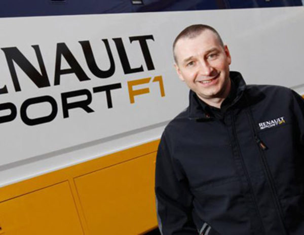 Rob White revela que los motores V8 podrían haber entregado más ...