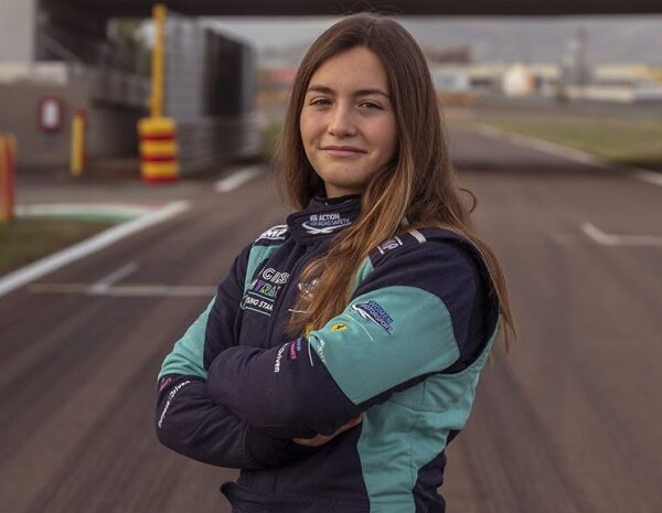 España y Portugal triunfan en la FIA Girls on Track con Laura Camps y ...