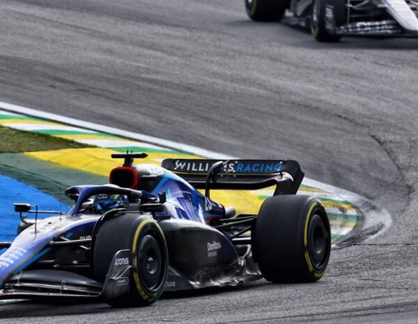 Dave Robson: "Fue otro día difícil y luchamos por mantener el ritmo ...