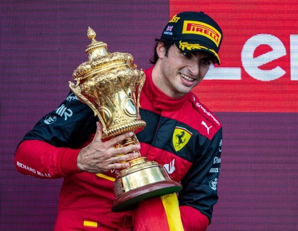 Mario Andretti, sobre Ferrari: "Debe haber un cambio de estrategia ...